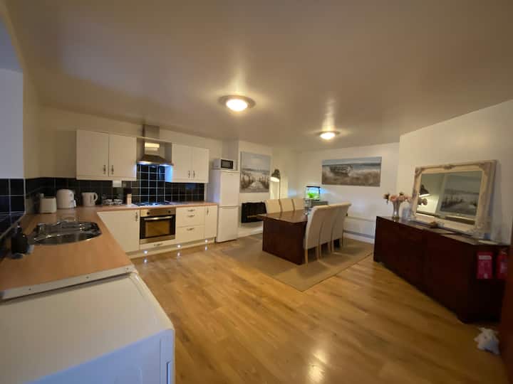 Perfectly Positioned Hideaway - Sherwood Forest