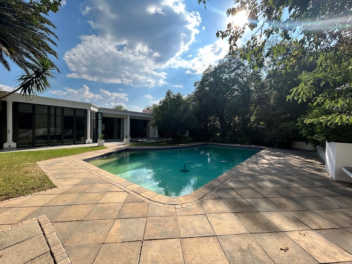 Bespoke Luxury Hyde Park - Johannesburg