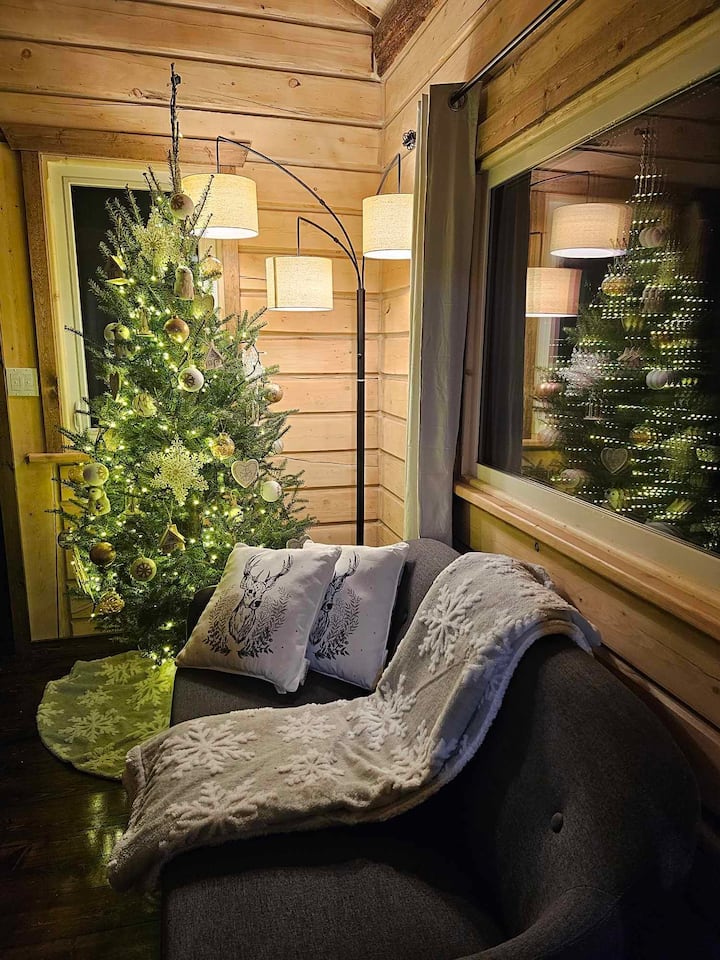 Dogsledding Chalet - Yukon