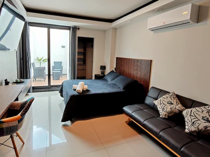 Moderno Studio Con Patio Privado - Bolivia