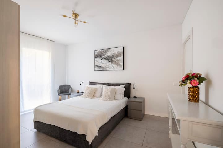 Le Palais - Grande Suite Avec 2 Salles De Bains - Lugano