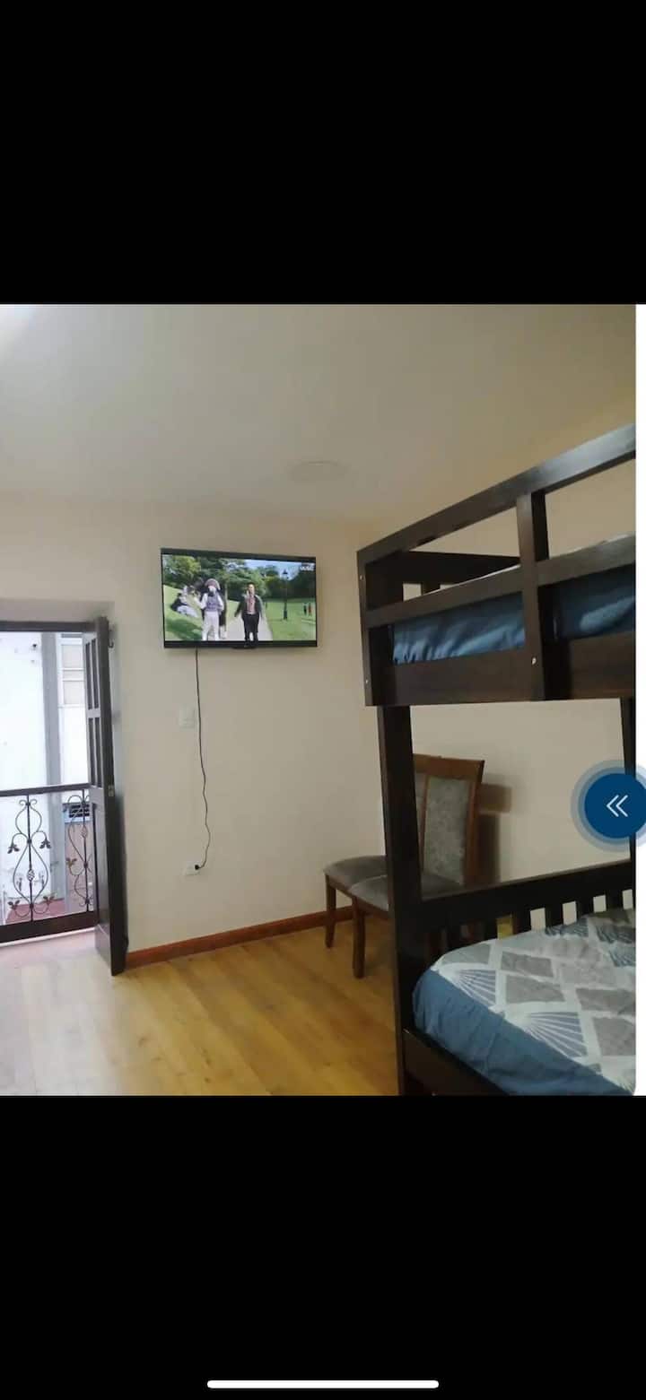 Acogedor Departamento En El Centro De Cuenca - Cuenca