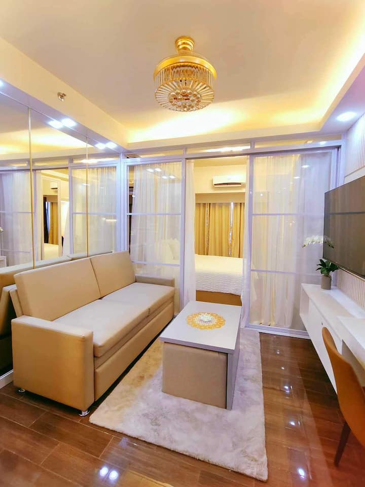 Elegant Living Amazing Views - Netflix -Fast Wi-fi - Makati