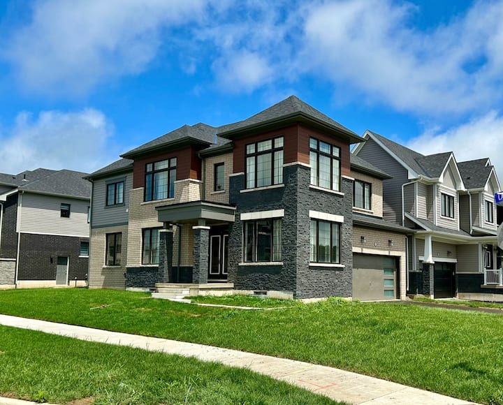 Entire Luxurious House- Close To Falls - Welland