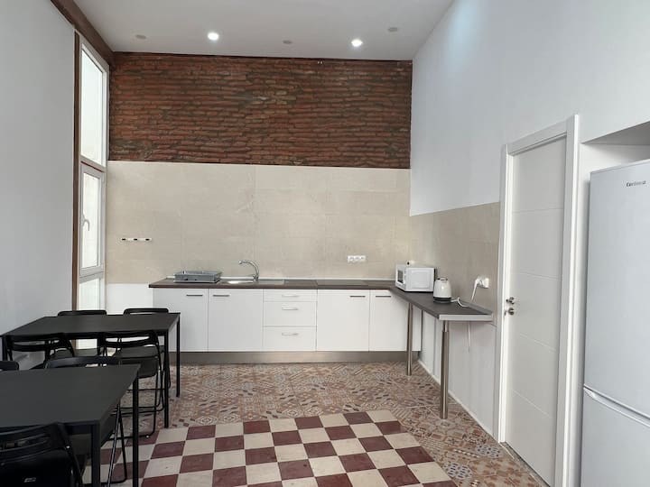 Apartamento Centrico De 6 Habitaciones Para Grupos - Malaga