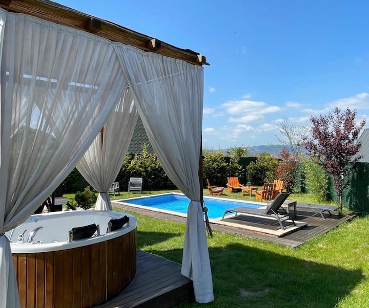 Doruk Bungalow Jakuzili Mevsim Havuzlu - Sapanca