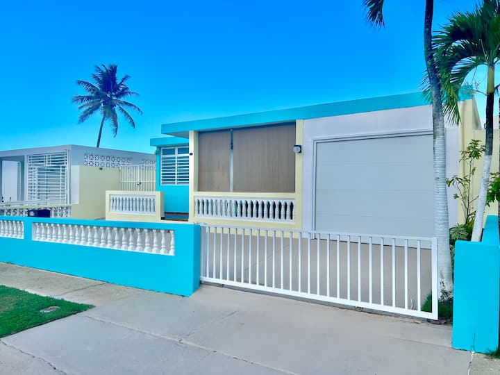 Family House With Pool & Steps From The Beach! - Camuy