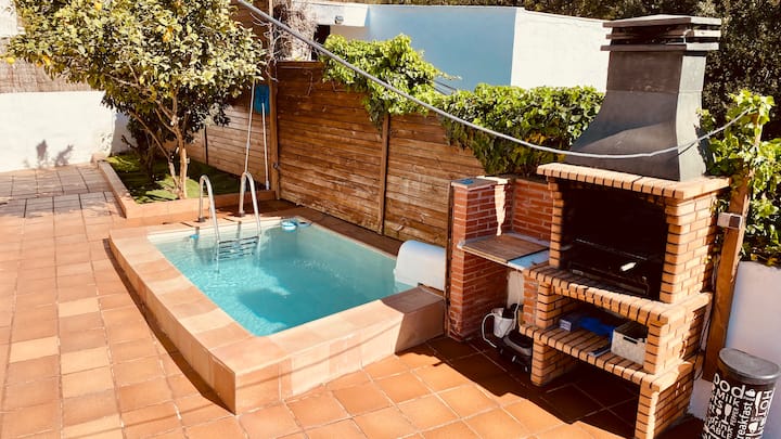 Family House With Pool In Bcn - La Floresta