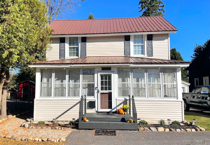 Lake Placid Cottage • Walkable To Main Street - Lake Placid, NY