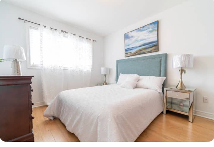 Monthly Rental Or Longer 20mins To Pearson Airport - Bolton