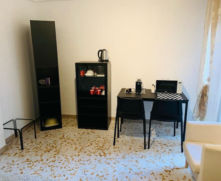 Marconi. Stanza Doppia Con Bagno Privato. - Rome