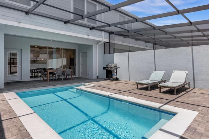 5 Bd/ 4.5 Ba/ Windsor At Westside (2413 Ds) - Four Corners