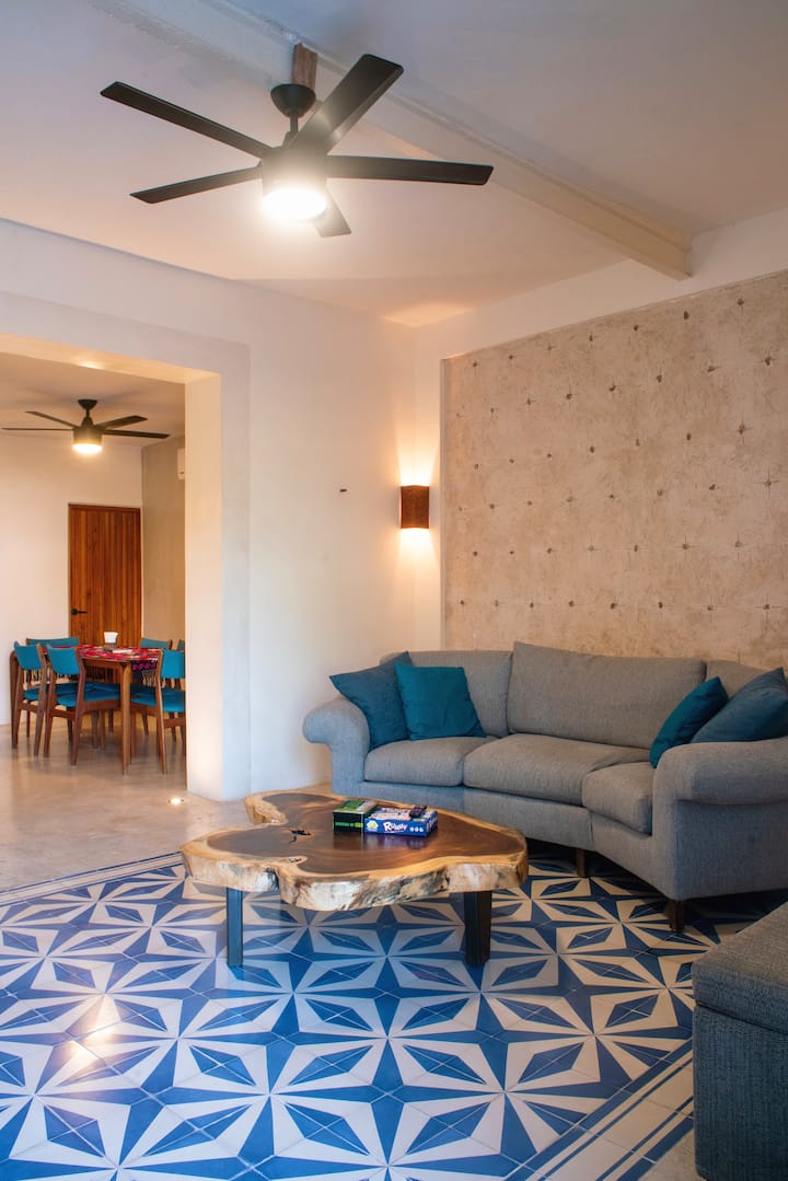 Casa June: 3 Bedroom House Park View + Pool - Yucatán