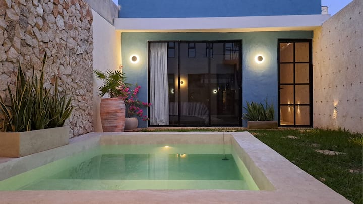 Casa June - In Front Of The Park - Mérida