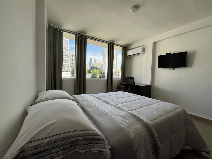 Habitacion  #2 En Apartamento Compartido Con A/a - Panama