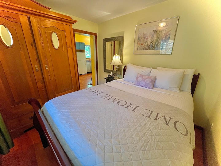 Cozy Family-friendly 500 Sqft. Ap. - Tofino