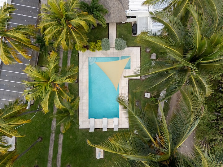 Orasis Beach House | 12 Huéspedes | 4 Habitaciones - El Salvador