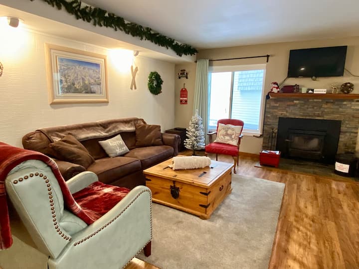 Sunny 1br+bunks Alcove | Great Location | Jacuzzi - マンモス・レイクス, CA