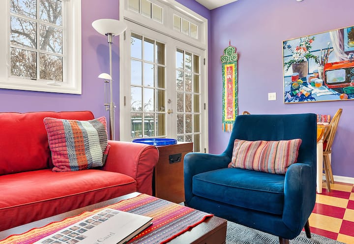 Carriage House With Private Garden - Eden Prairie, MN