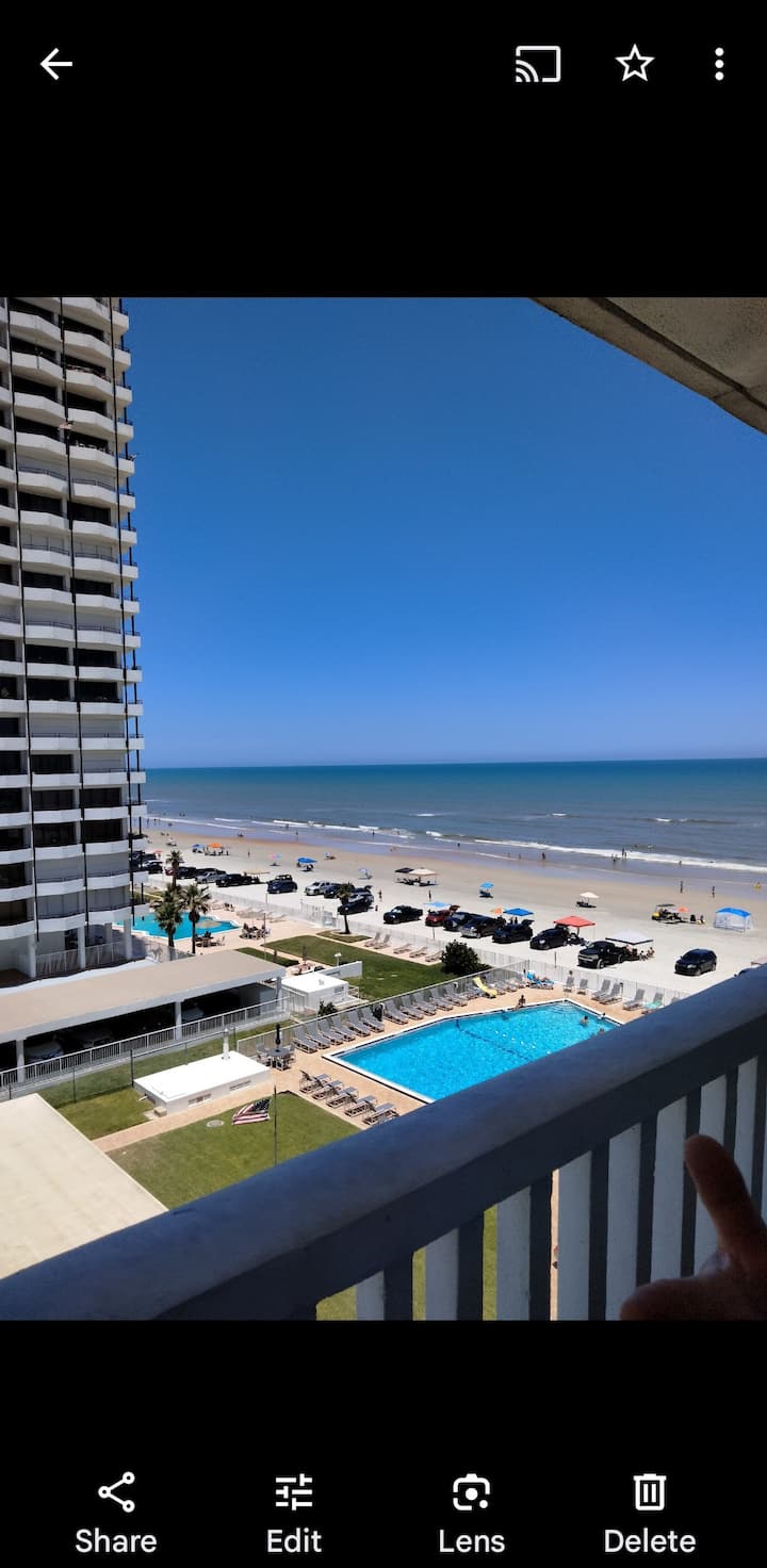 Doc's Beach Condo - Daytona Beach, FL