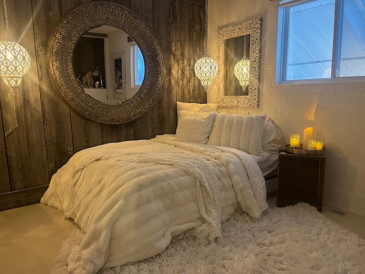 The Captain’s Quarters - Wasaga Beach