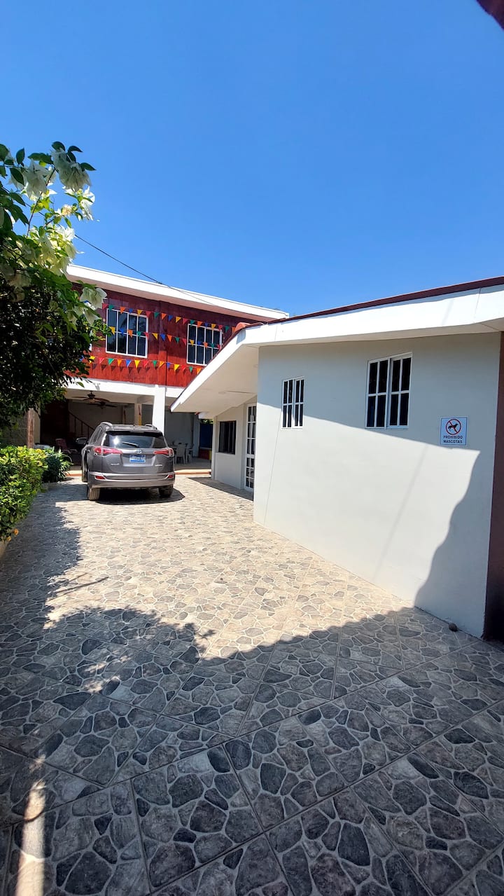 Rancho Blanquita - La Libertad, España