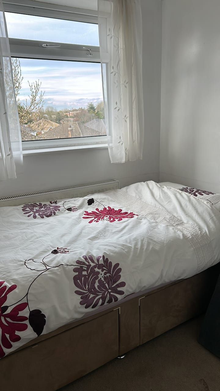 One Bedroom With Beautiful View - Stockport