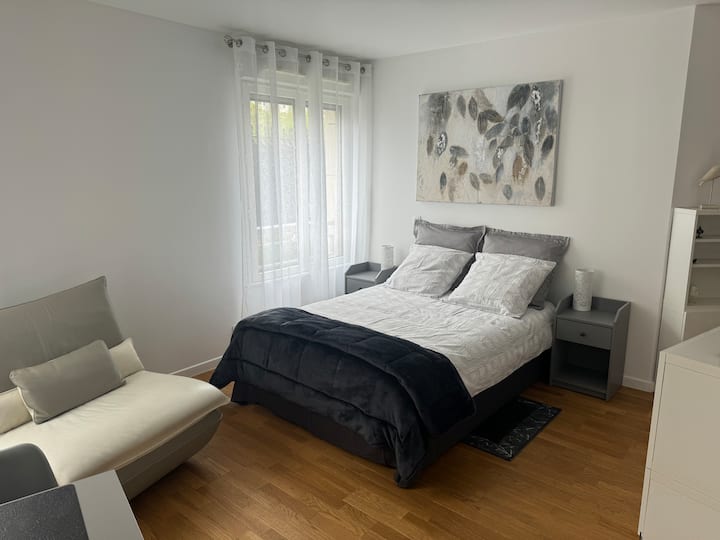 Studio à Puteaux, Proche De Paris La Défense Arena - Puteaux