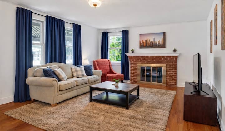 Cozy Home Minutes From Downtown Gvl & Furman! - Greenville, SC