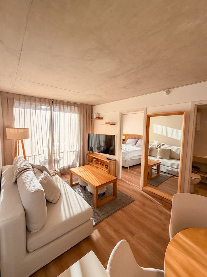 Apto En Zona Cordón, Muy Cómodo - Montevideo