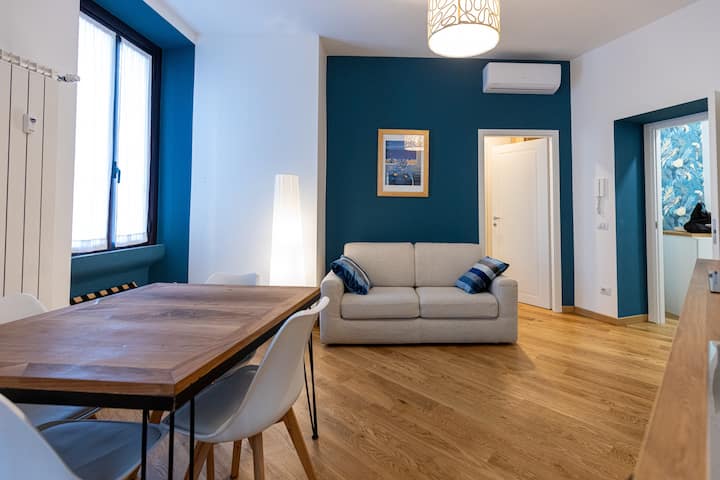 City Blue Apartment - Lombardía