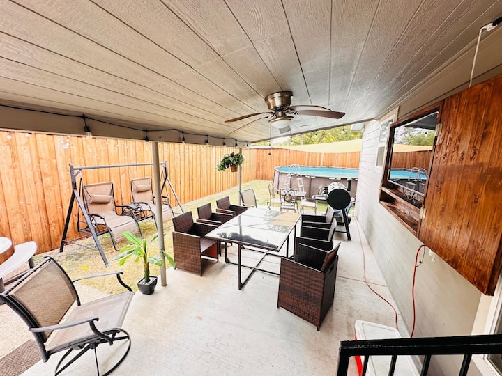 Family 4br/3ba Retreat • Parking & Backyard /Dfw - Texas