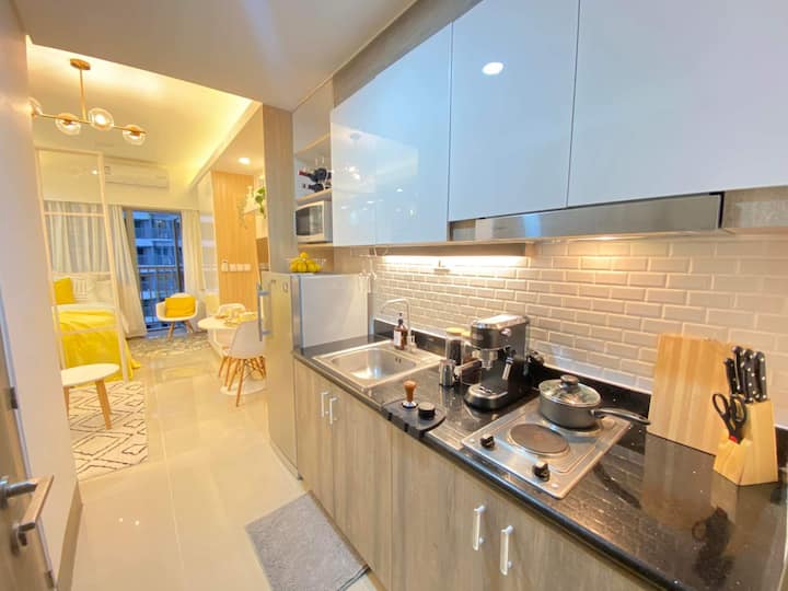 Edsa,1br +Balcony Near Megamall - Pasig