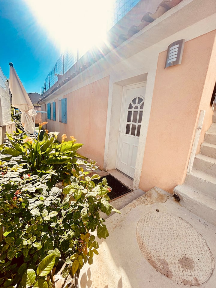 Maison Toit-terrasse Au Calme - Toulon