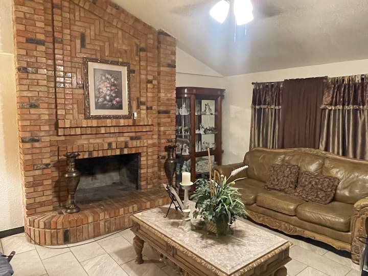 Home Away From Home - Eagle Pass, TX