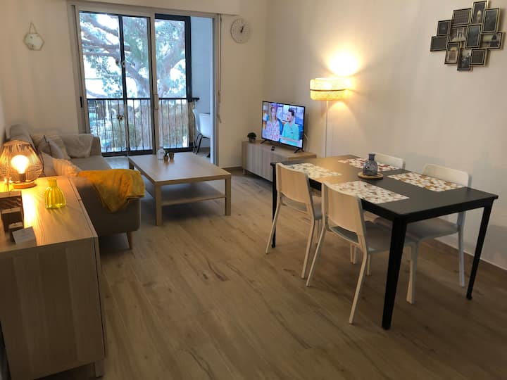 Proche Plage, 2 Chambres +Salon, Refait à Neuf ! - Calvi