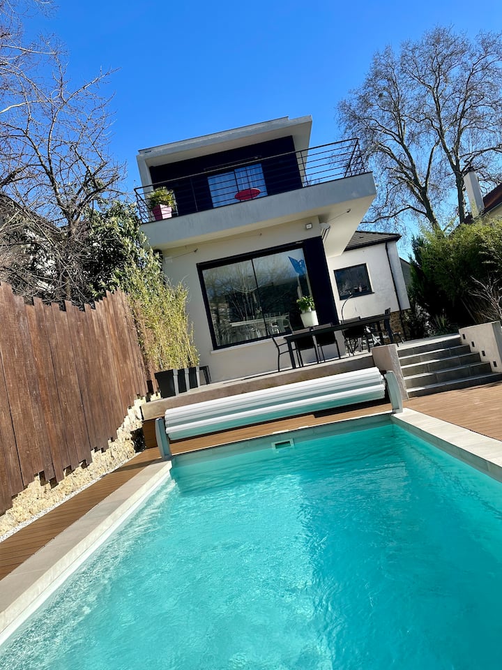 Villa & Piscine 12min Paris - Torcy