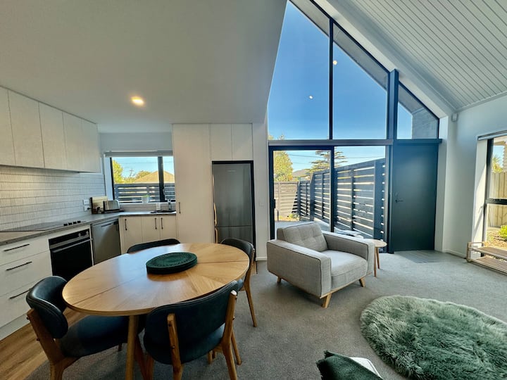 Christchurch Coastal Abode - Christchurch
