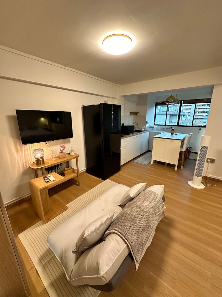 Cozy Japandi Studio Near Nature - Singapore