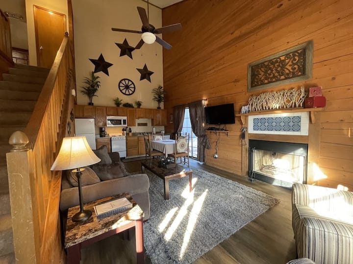 Welcoming Western Cabin Sleeps 8 - 브랜슨