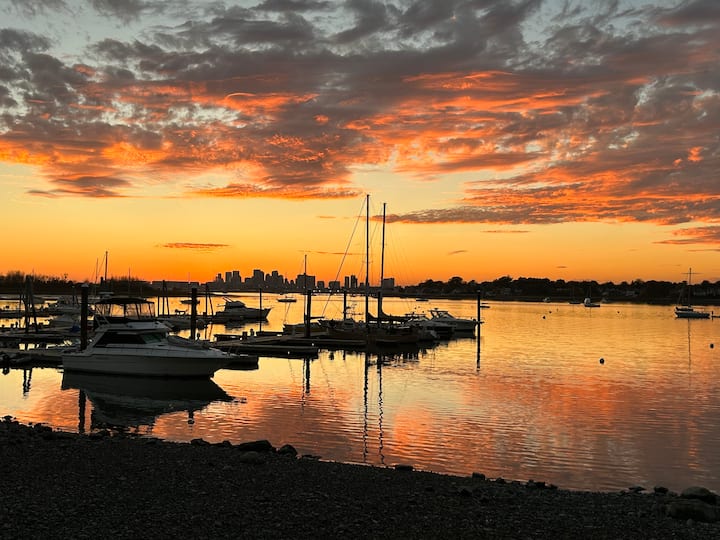 Beach Bungalow - Winthrop, MA