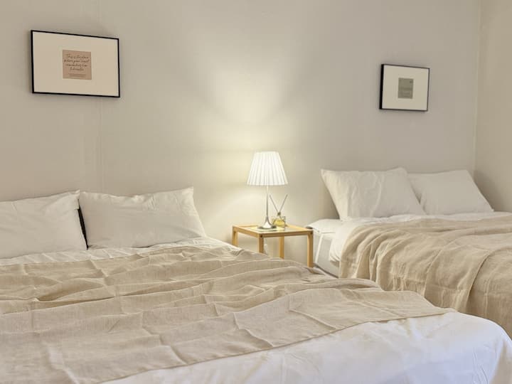 With Us2#신림역#서원역#서울대#가족여행#서울여행#무료넷플릭스#와이파이#미스터멘션 - 관양1동