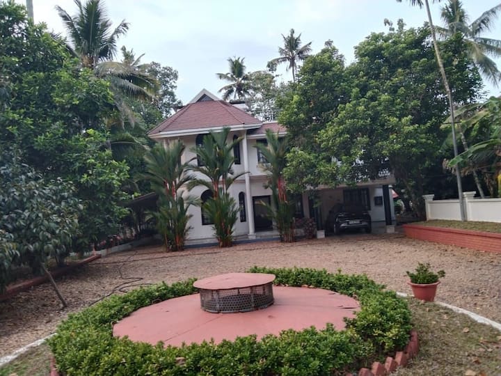 Clean And Beautiful Home At Thodupuzha Town - Thodupuzha