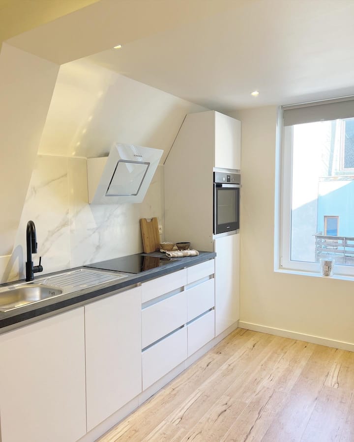M4 - Mayfair Suites - 4p - Amberes, Bélgica