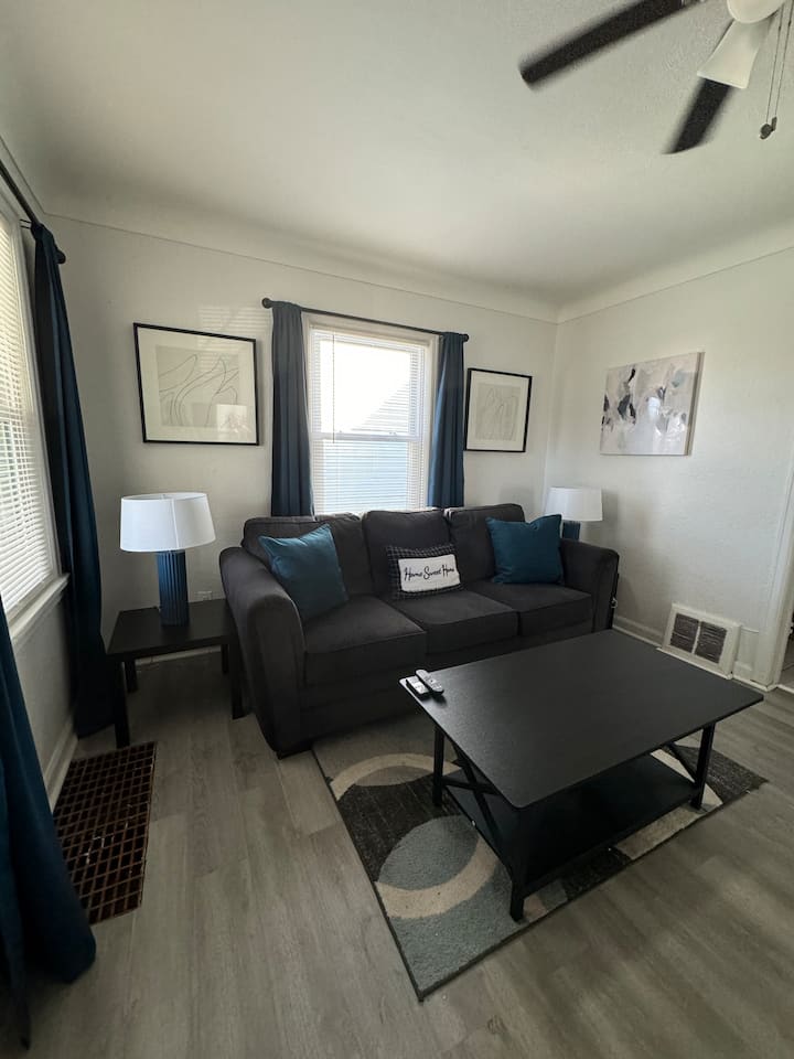 King’s Place(ut) - Toledo, OH