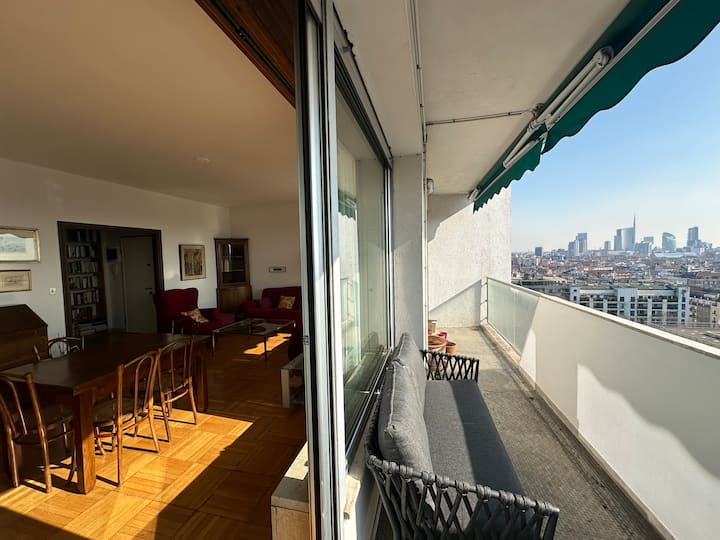 Amazing Apartment With A View - Milan