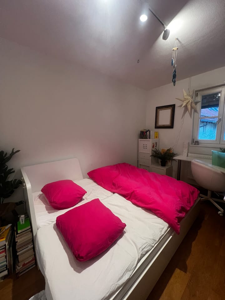 Schönes Zweibettzimmer In Untermenzing - Munich