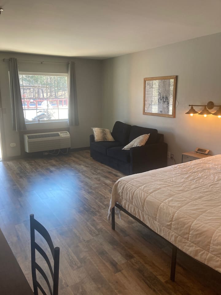 Indian Point, Ground Level, Free Sdc Shuttle #123 - Branson West, MO