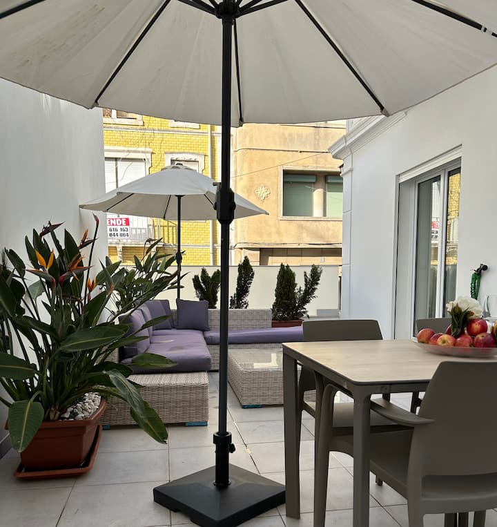 5 Star - 2 Bedroom Apartment With Terrace - Nazaré