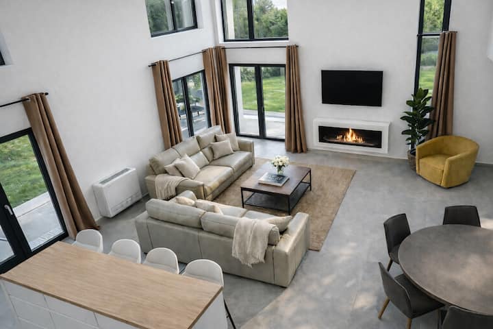 Luxury 6-suite Villa Near Paris •Cinema - Massy